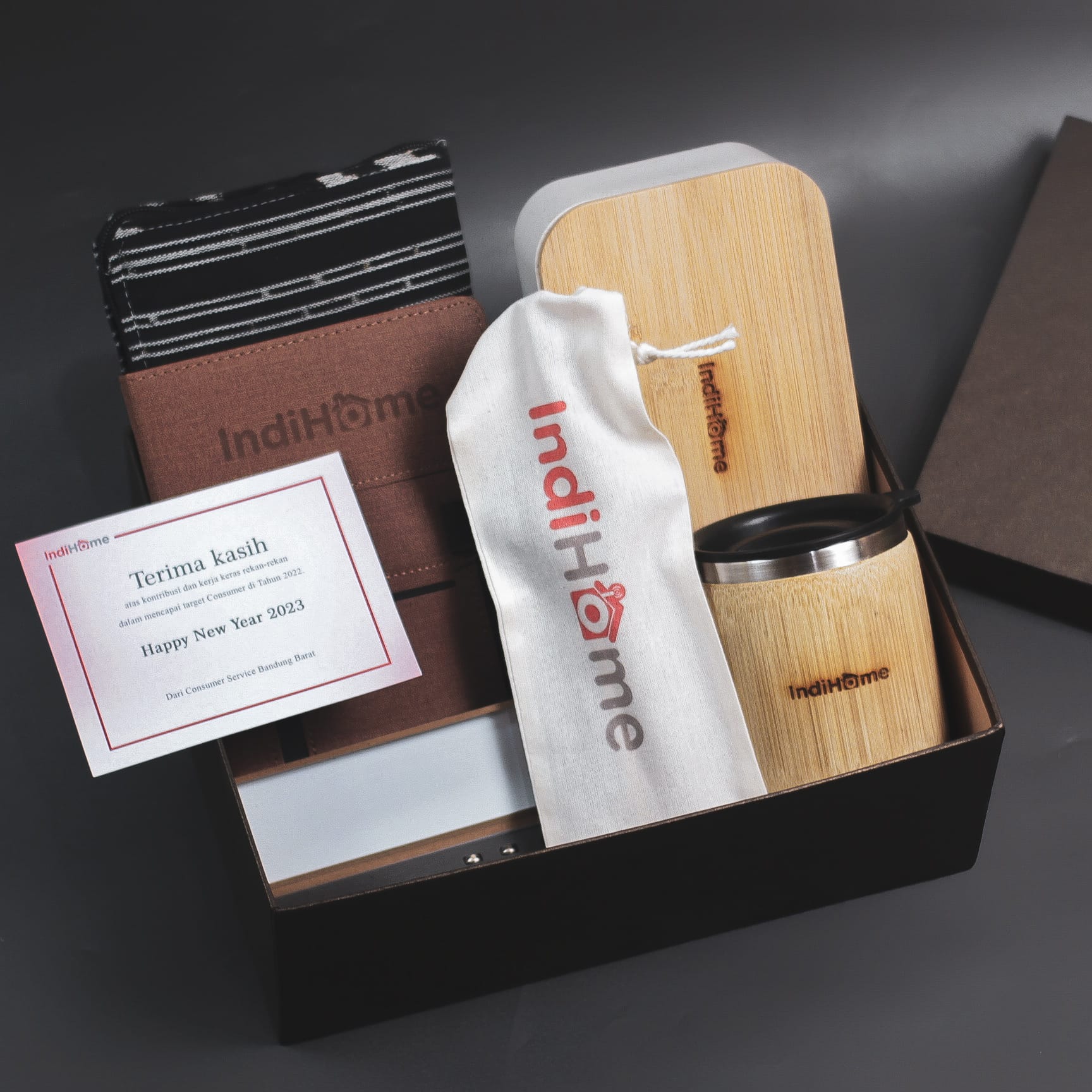 5 Manfaat Memberi Hadiah Premium untuk Klien - KAISAE